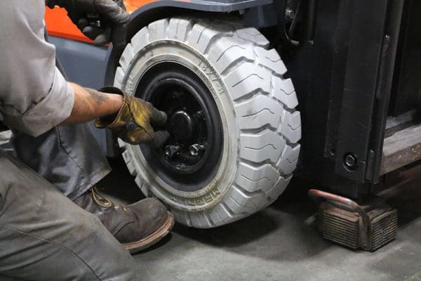 How to Change Forklift Tires [Press-Ons, Pneumatics & Solid Pneumatics]