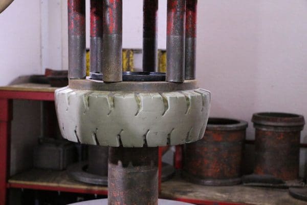 How to Change Forklift Tires [Press-Ons, Pneumatics & Solid Pneumatics]