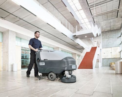 Advance SC800 Scrubber | 34-Inch Deck