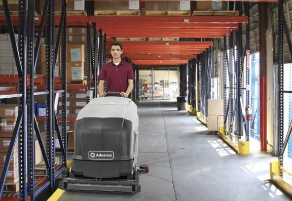 Advance SC901 Scrubber | 28-inch Deck