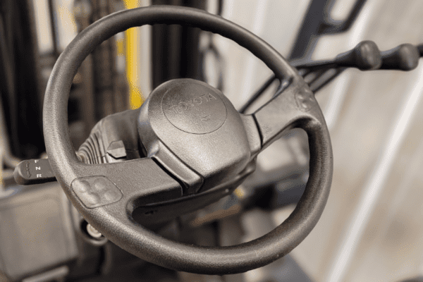 How to Operate a Forklift: A Step-By-Step Guide - Conger Industries Inc ...