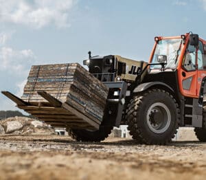 JLG 2733 High Capacity Telehandler | 26,600 lbs. Capacity