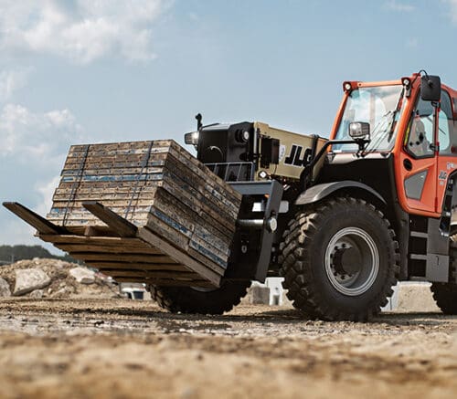 JLG 2733 High Capacity Telehandler | 26,600 lbs. Capacity